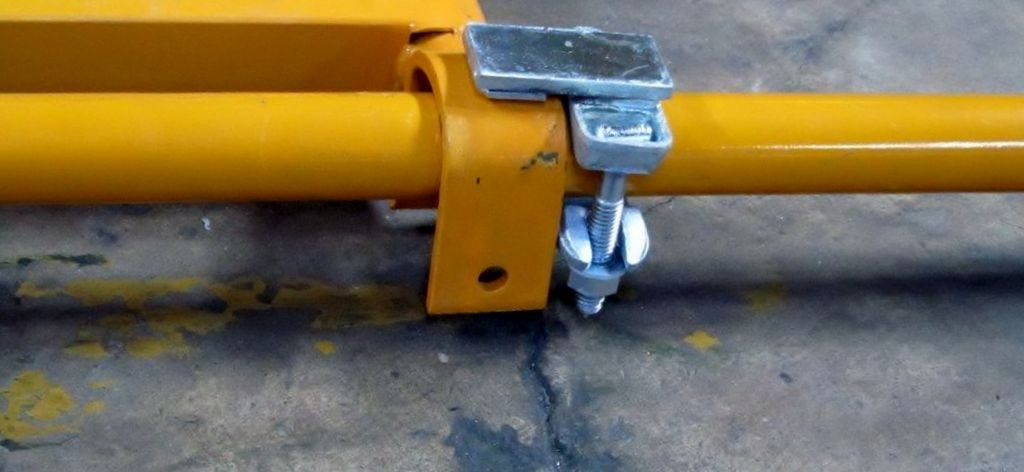 Internal Stair Clamp - Scaffolding - Accessories - ScaffoldMart.com